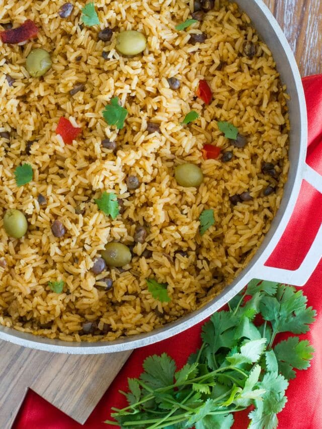 How to Make Easy Arroz Con Gandules Recipe (Rice with Pigeon Peas) - My ...