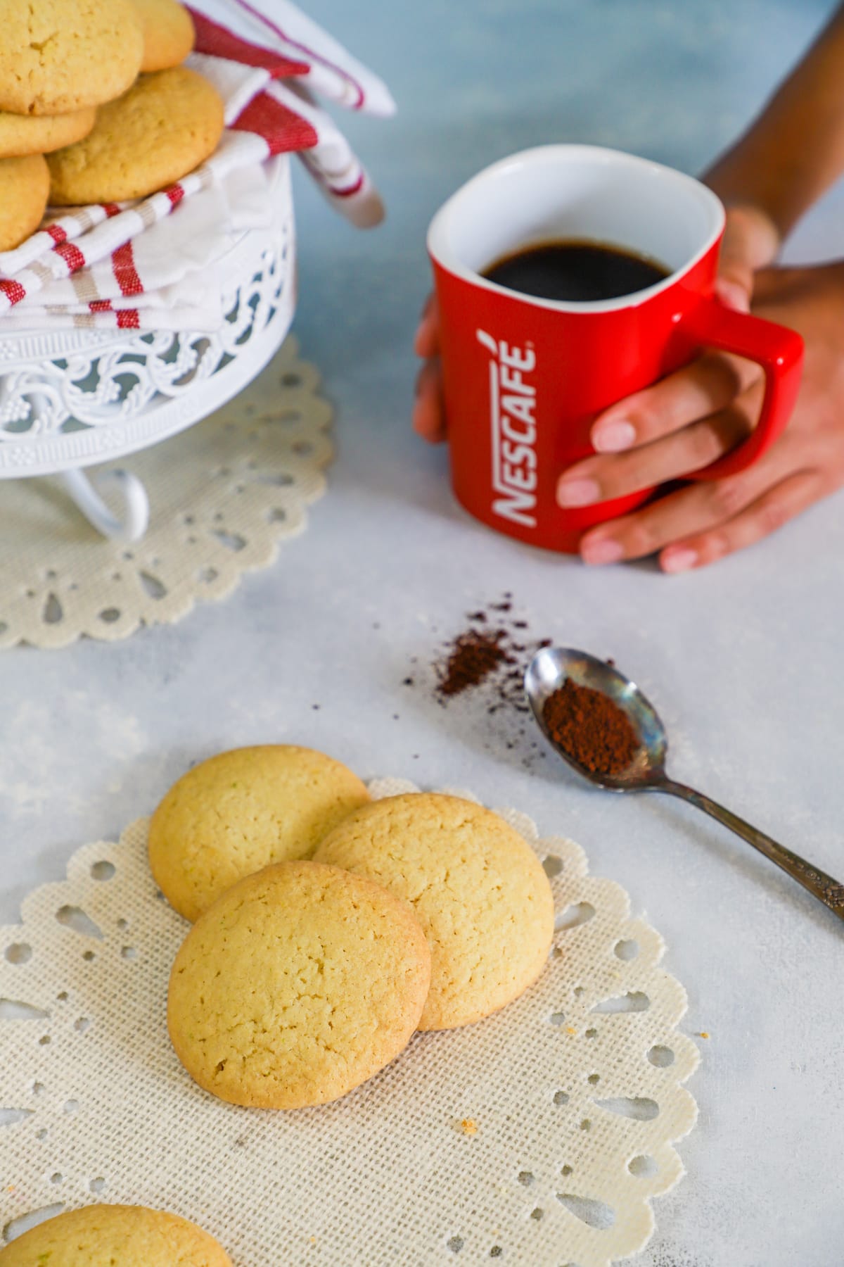 Easy Butter Cookies (Mantecaditos) - My Dominican Kitchen
