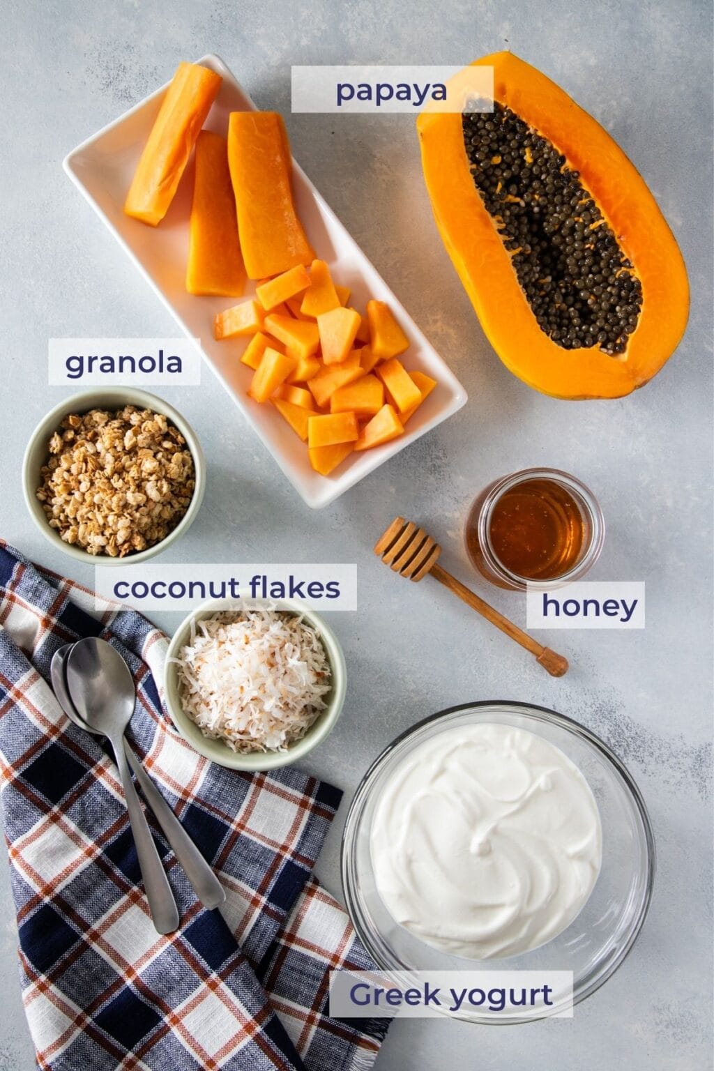 Greek Yogurt Parfait with Papaya - My Dominican Kitchen