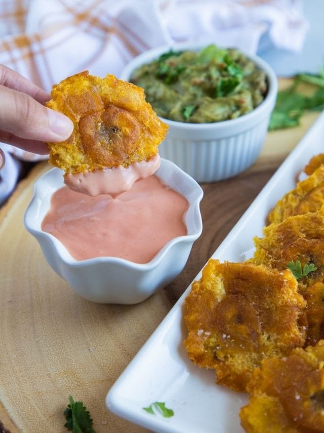 How to Make Tostones (Fried Green Plantains) Story - My Dominican Kitchen