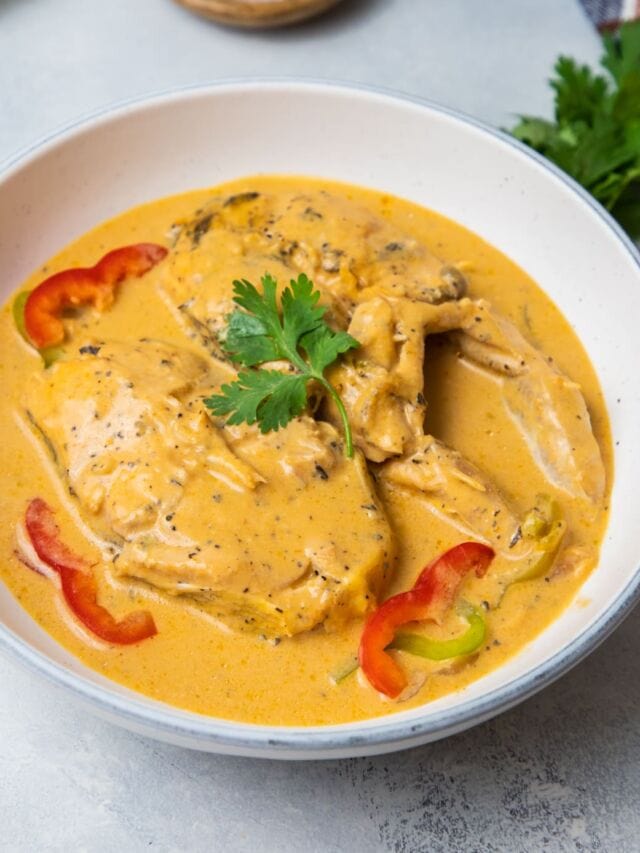 How to Make Fish in Coconut Sauce (Pescado en Coco) - My Dominican Kitchen