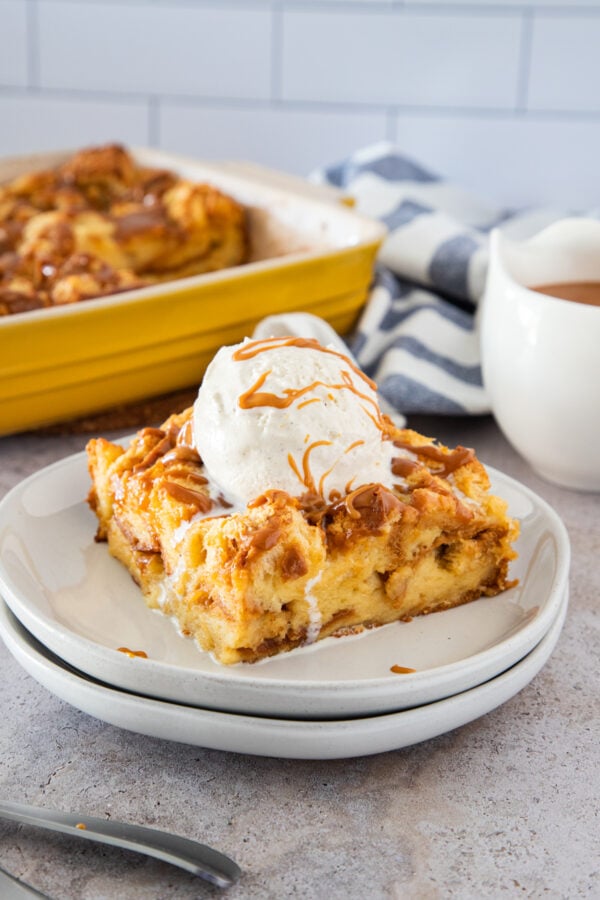 Easy Bread Pudding Recipe with Dulce de Leche Sauce - My Dominican Kitchen