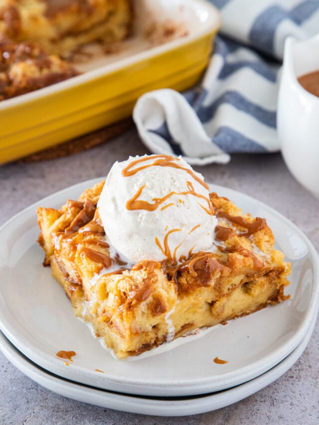 Delicious Easy Creamy Dulce de Leche Bread Pudding - My Dominican Kitchen
