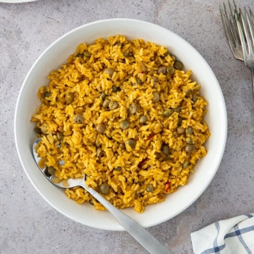 Easy One-Pot Moro de Guandules con Coco (Dominican Coconut Rice with ...